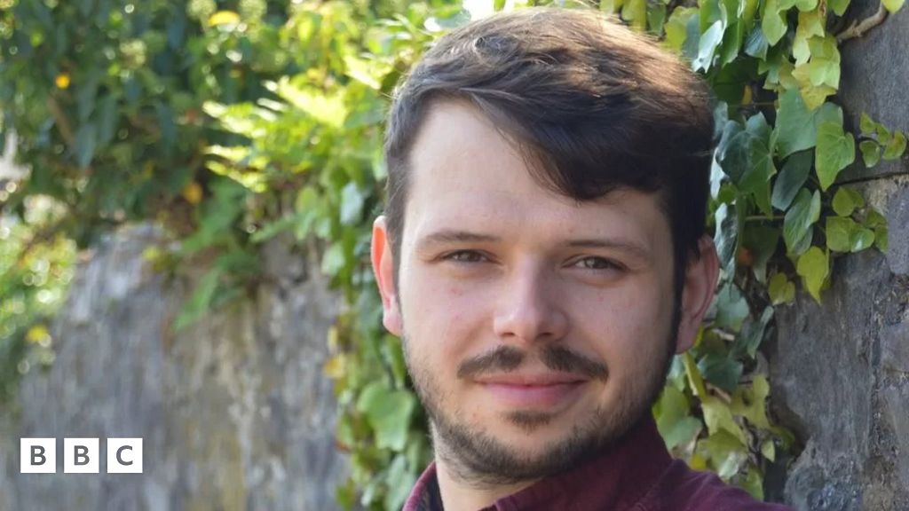 Ateb y Galw: Llŷr Titus - BBC Cymru Fyw