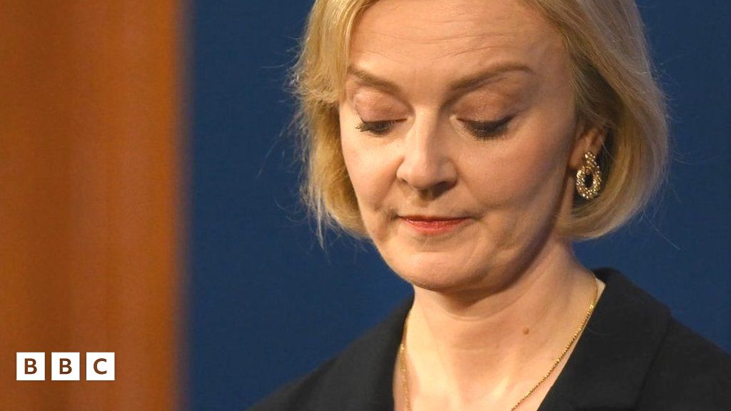 Liz Truss: Prime minister announces resignation - BBC Newsround