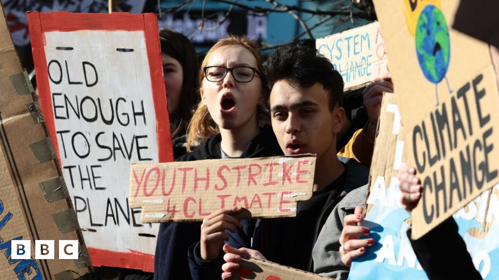 Climate change: UK Students have walked out of school in protest - BBC ...