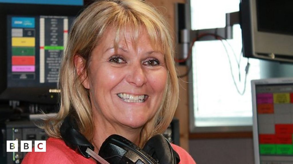 Ateb y Galw: Y cyflwynydd Gaynor Davies - BBC Cymru Fyw