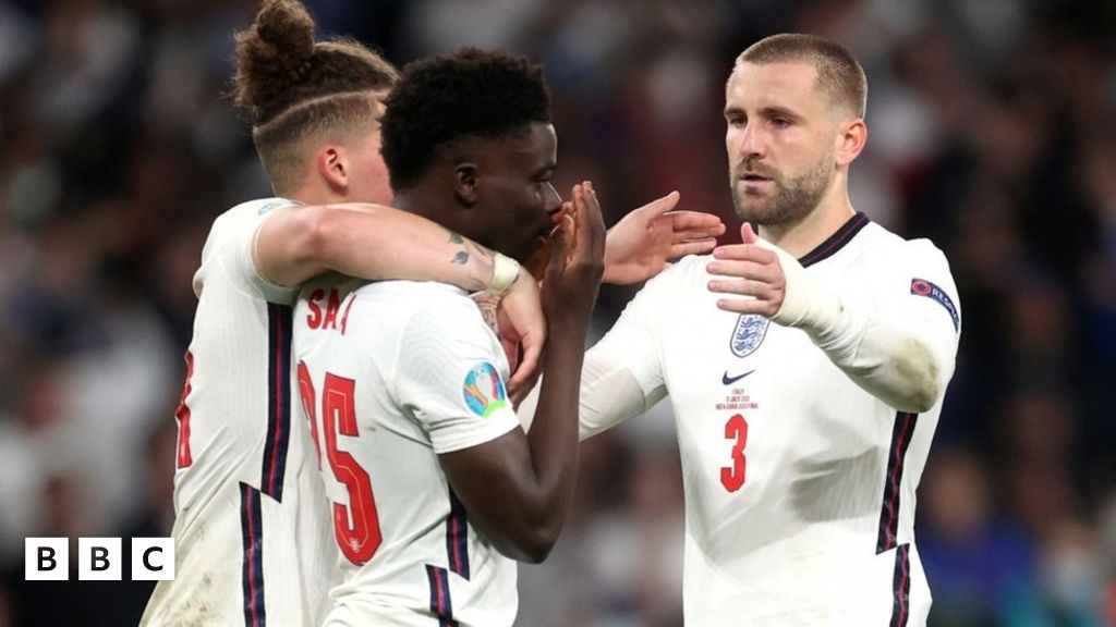 Football abuse: Rise in reported cases - BBC Newsround