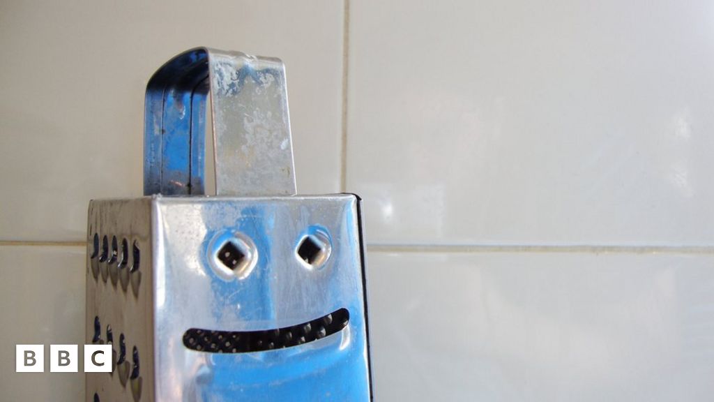 Face pareidolia: People 'assume imaginary faces are males', says study - BBC Newsround
