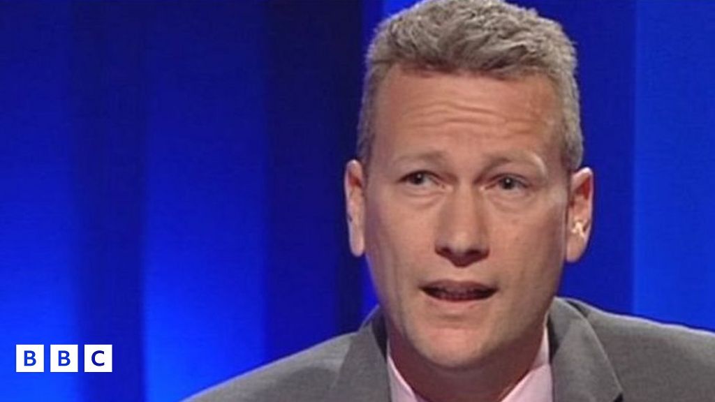 'Cecru mewnol UKIP yn destun cywilydd,' medd Nathan Gill - BBC Cymru Fyw