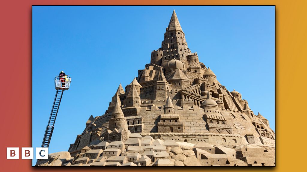 Sandcastle in Germany wins world record - BBC Newsround