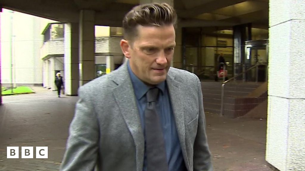 Gyrrwr yn euog o achosi marwolaeth plismones ar yr A40 - BBC Cymru Fyw