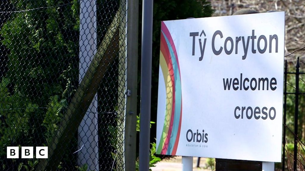 Cartref plant yn gwadu bod 'elw yn bwysicach na gofal' - BBC Cymru Fyw