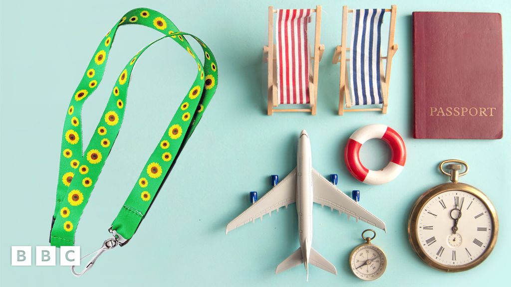Invisible disabilities: What is a sunflower lanyard? - BBC Newsround