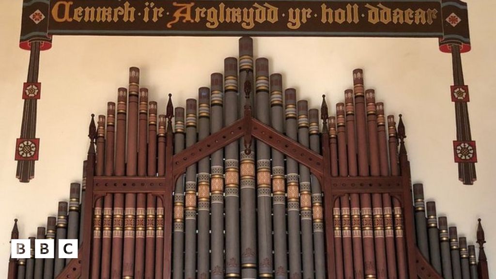 Adfer organ Soar Merthyr 'i'w holl ogoniant' - BBC Cymru Fyw