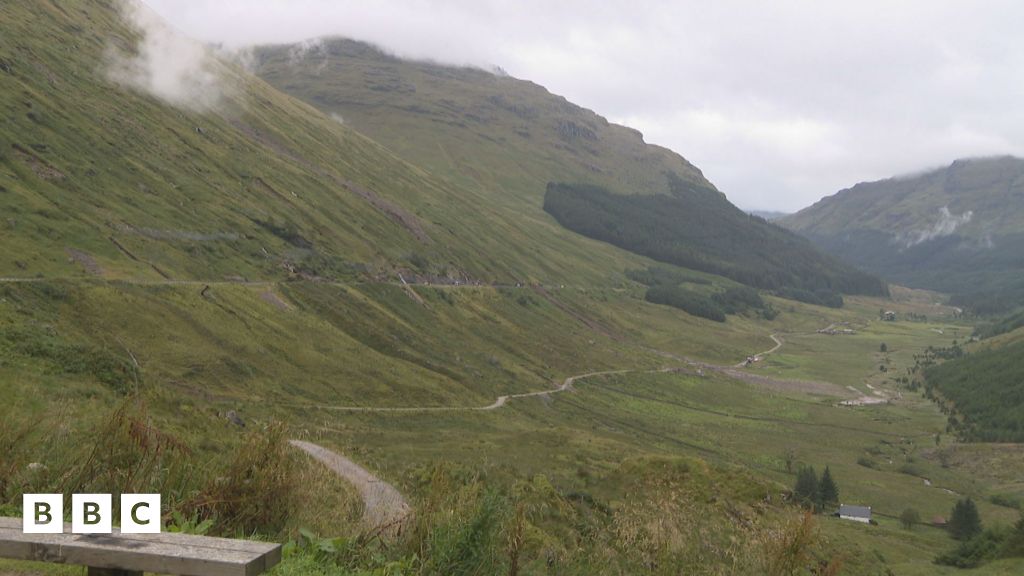 A83 dùinte aig an Rest and Be Thankful - Naidheachdan a' BhBC