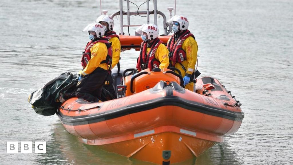 RNLI: Why was the lifeboat rescue service so busy last summer? - BBC ...