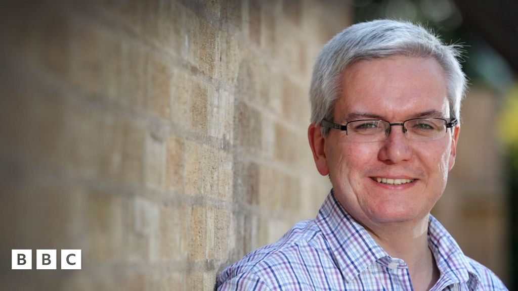 Uchafbwyntiau gyrfa'r gohebydd chwaraeon Gareth Blainey - BBC Cymru Fyw
