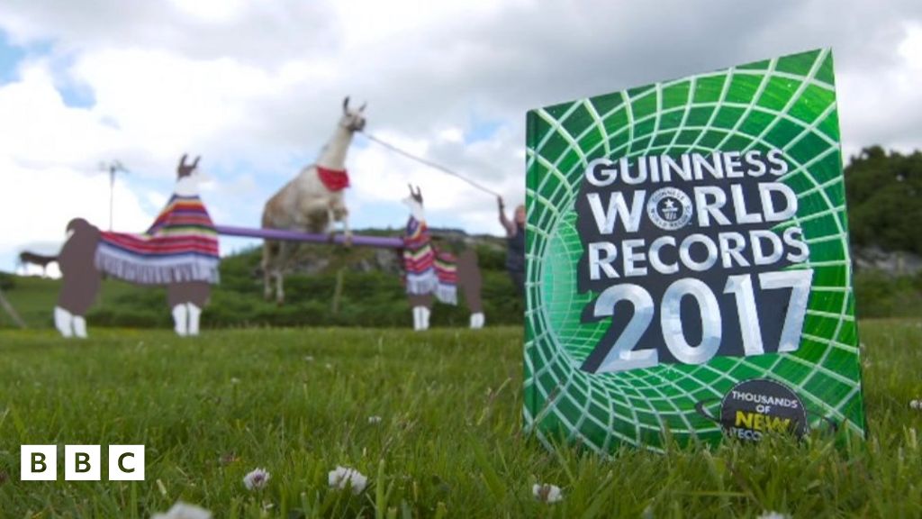 Lama o Wynedd yn gosod record byd am y naid uchaf - BBC Cymru Fyw