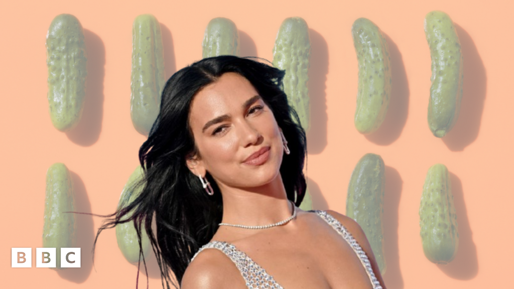 Weird food: Dua Lipa drinks coke with Pickle Juices - BBC Newsround