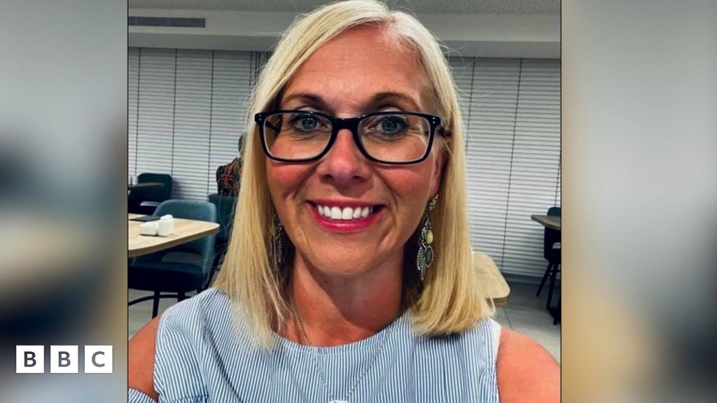 Ateb y Galw: Mared Rand Jones - BBC Cymru Fyw