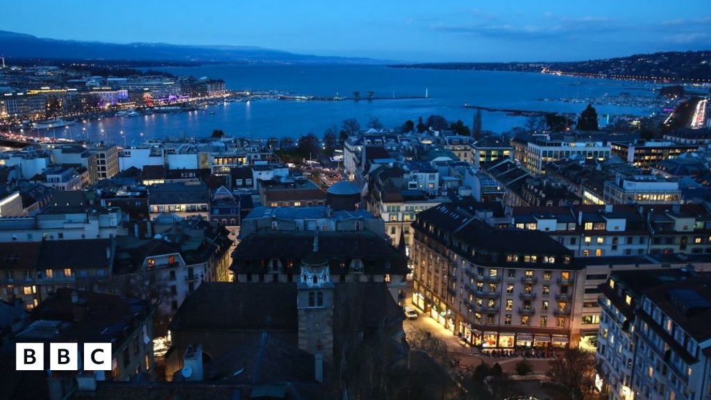 Light pollution: Geneva to switch off its street lights - BBC Newsround
