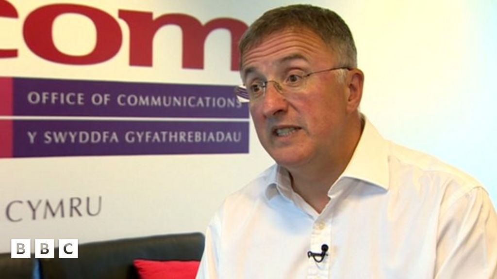 Penodi Rhodri Williams fel cadeirydd newydd S4C - BBC Cymru Fyw