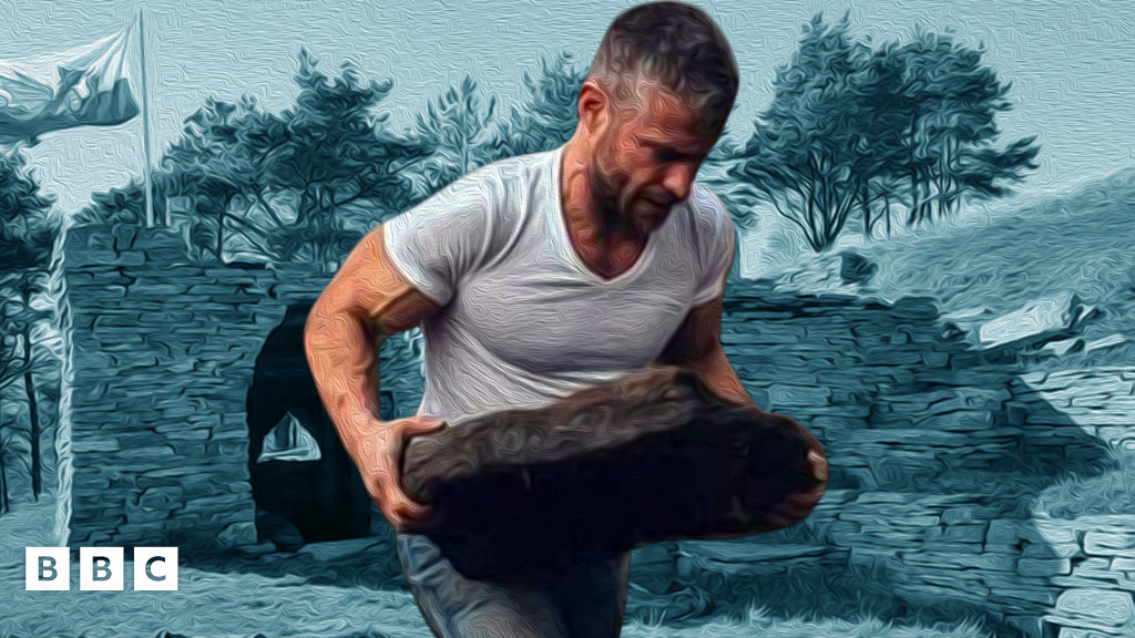 Former soldier builds a castle on a hillside in Wales - BBC Newsround