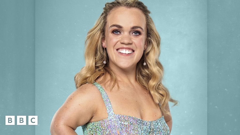 Ellie Simmonds: Dancing is 'way out of my comfort zone' - BBC Newsround
