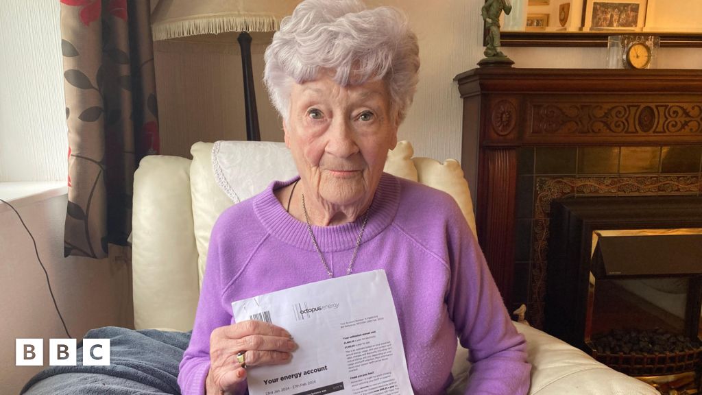 Ofn rhoi'r gwres ymlaen oherwydd mesurydd gwallus - BBC Cymru Fyw