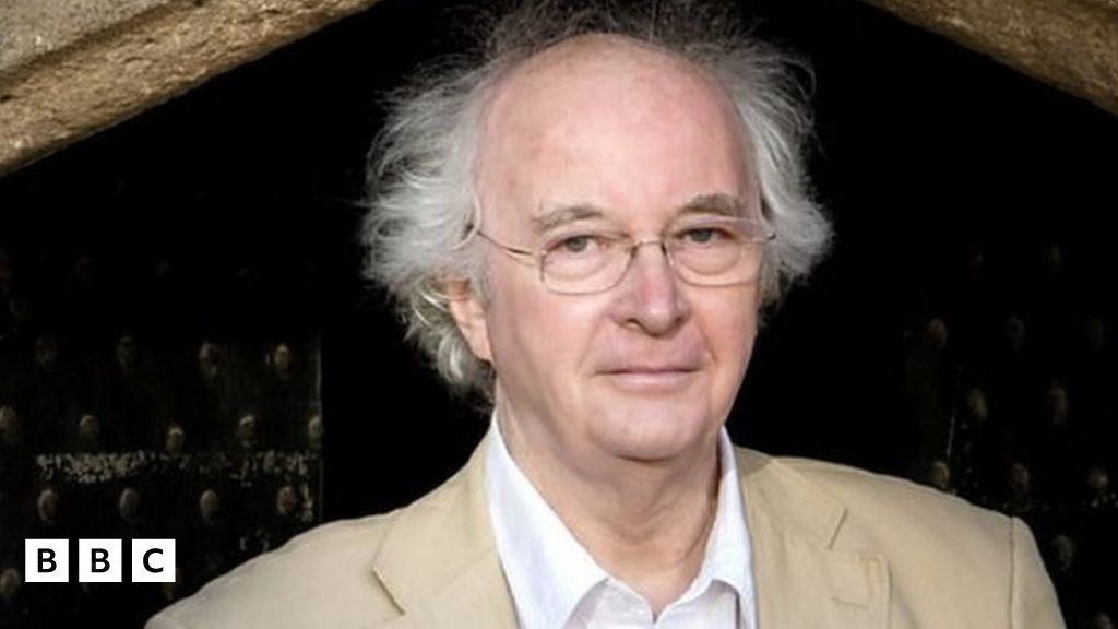 Philip Pullman: Torri Llên Cymru yn 'groes i'r graen' - BBC Cymru Fyw