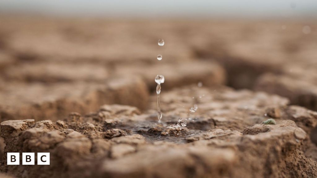 Earth's first rainwater may have fallen 500 million years earlier than ...