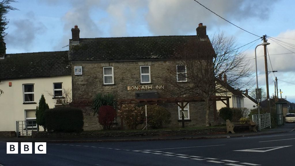 Ymgyrch arall i achub tafarn yn nghefn gwlad Sir Benfro - BBC Cymru Fyw