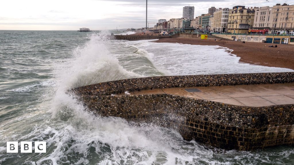 Storm Callum continues to cause problems - BBC Newsround