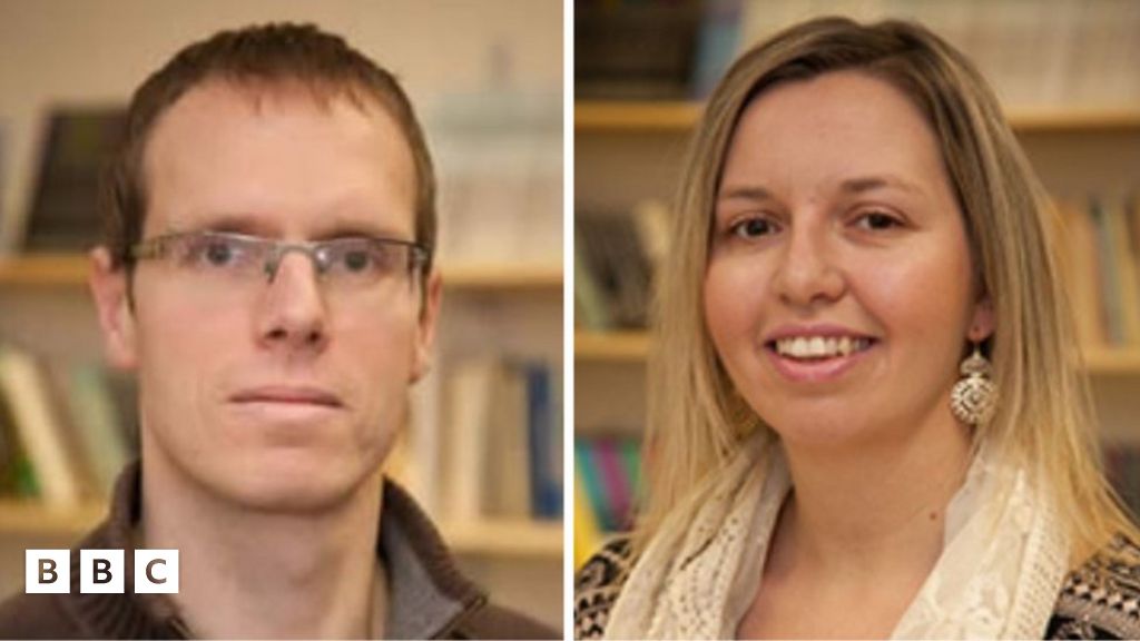 Cyfrifiad 2021: Pam bu gostyngiad yn nifer y siaradwyr Cymraeg? - BBC ...