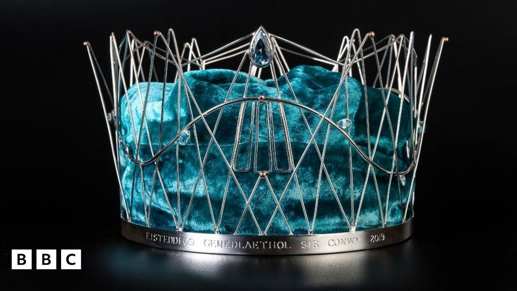 Diwrnod y Coroni yn Eisteddfod Sir Conwy - BBC Cymru Fyw