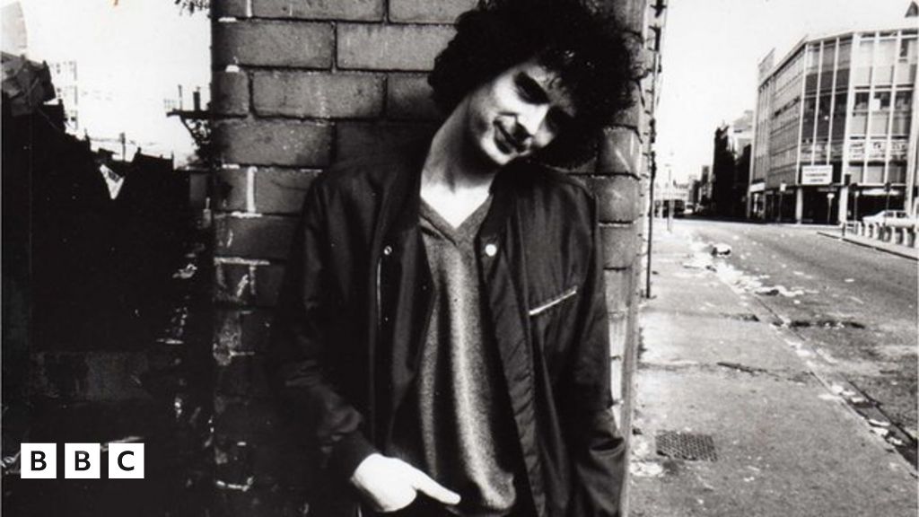 Lle oeddwn i: Geraint Jarman a Steddfod yn y Ddinas - BBC Cymru Fyw