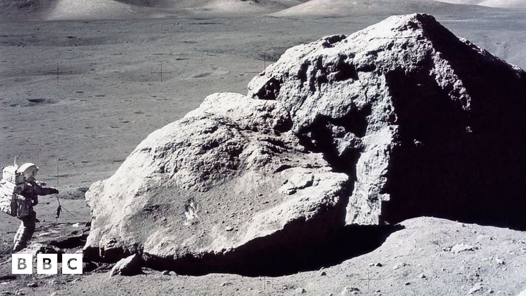 Nasa is opening a 50-year-old sample of Moon rock! - BBC Newsround