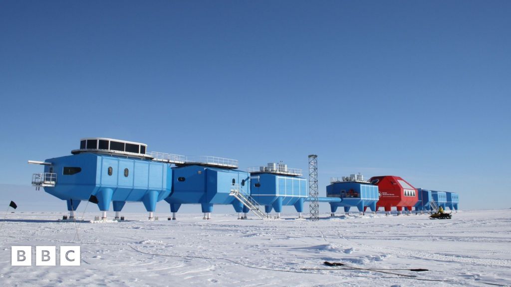 Incredible facts about the Halley VI research station - BBC Newsround