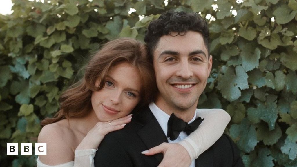 The Next Step: James and Giselle actors get married! - BBC Newsround