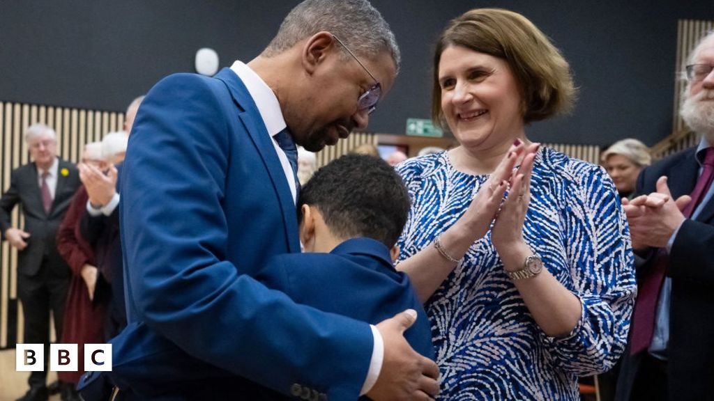 Blog Vaughan Roderick: 'Talcen caled yn wynebu Gething' - BBC Cymru Fyw