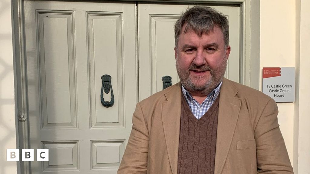 Castell Aberteifi 'ar seiliau ariannol cadarn iawn' - BBC Cymru Fyw