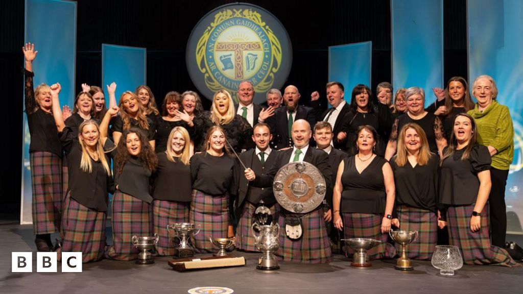 Moladh cruth-atharrachadh a thoirt air farpaisean còisir - Naidheachdan ...