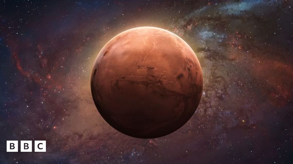 Scientists find evidence of underground water reservoir on Mars - BBC ...