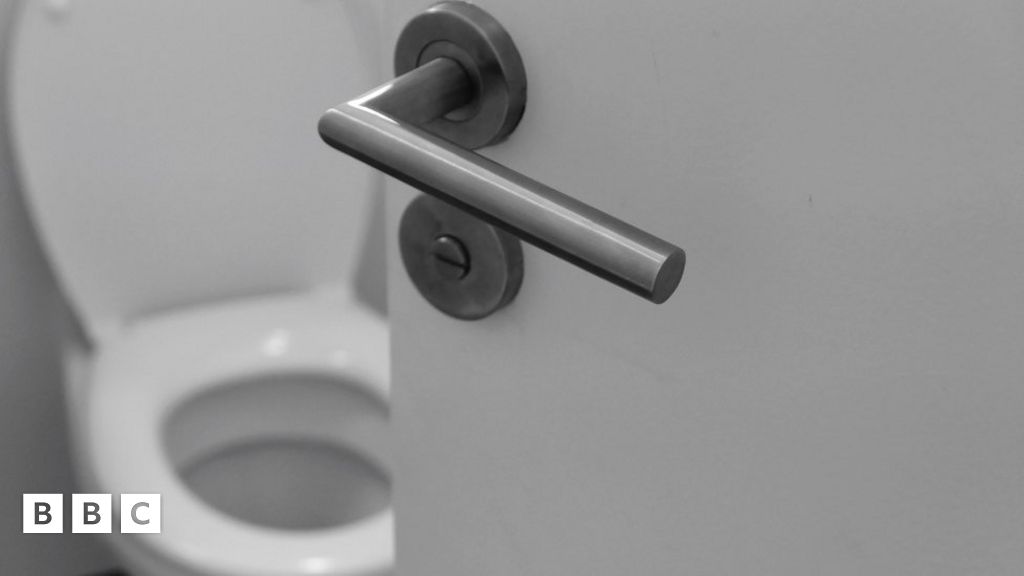 World's oldest toilet: 2,400-year-old loo discovered in China - BBC ...