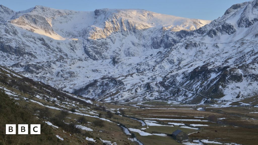 Cwis: Mynyddoedd Cymru - BBC Cymru Fyw