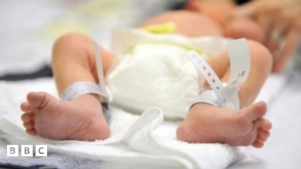 Bwrdd Iechyd Cwm Taf: 'Cynnydd ond llawer eto i'w wneud' - BBC Cymru Fyw