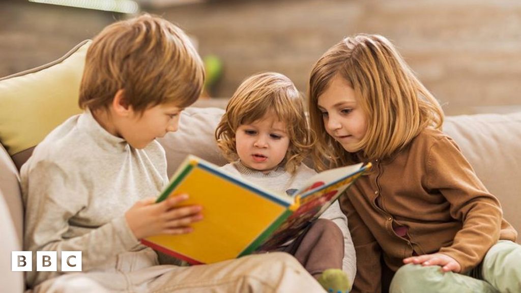 Hundreds of thousands of children don't own a book - BBC Newsround