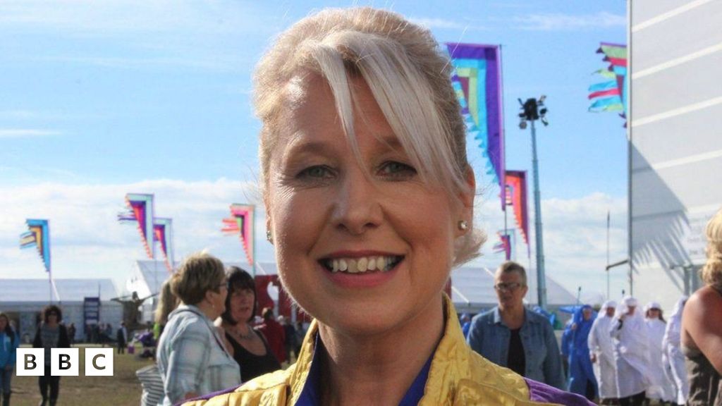 Ateb y Galw: Sonia Edwards - BBC Cymru Fyw