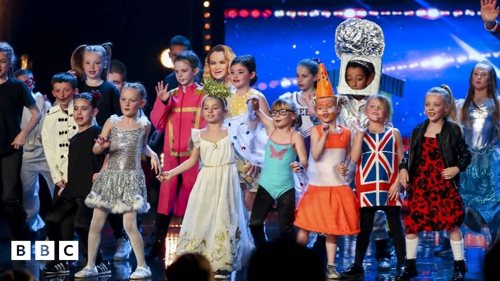 BGT: The Flakefleet Primary School choir smashing it on Britain's Got ...