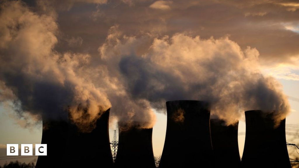 New report calls for government to do more on climate change - BBC ...