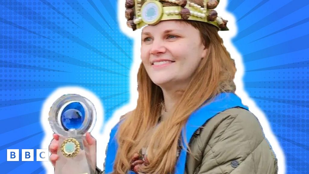 World Conker Championships 2024: Winner and cheating controversy - BBC ...