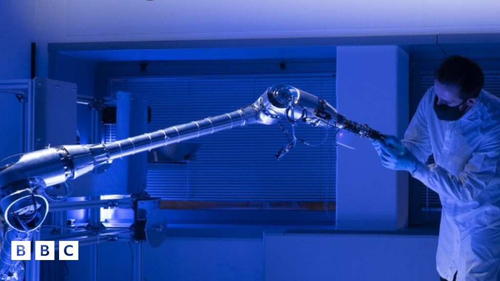 Robot arm to help Perseverance bring Mars soil to Earth - BBC Newsround