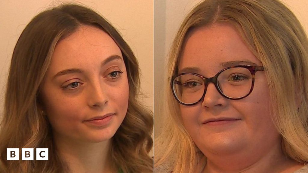 Trafferthion Nadolig wrth i streic trenau fynd yn ei blaen - BBC Cymru Fyw