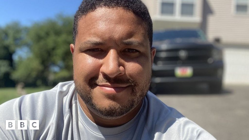 Ateb y Galw: Yr hyfforddwr a chyflwynydd Jason Edwards - BBC Cymru Fyw