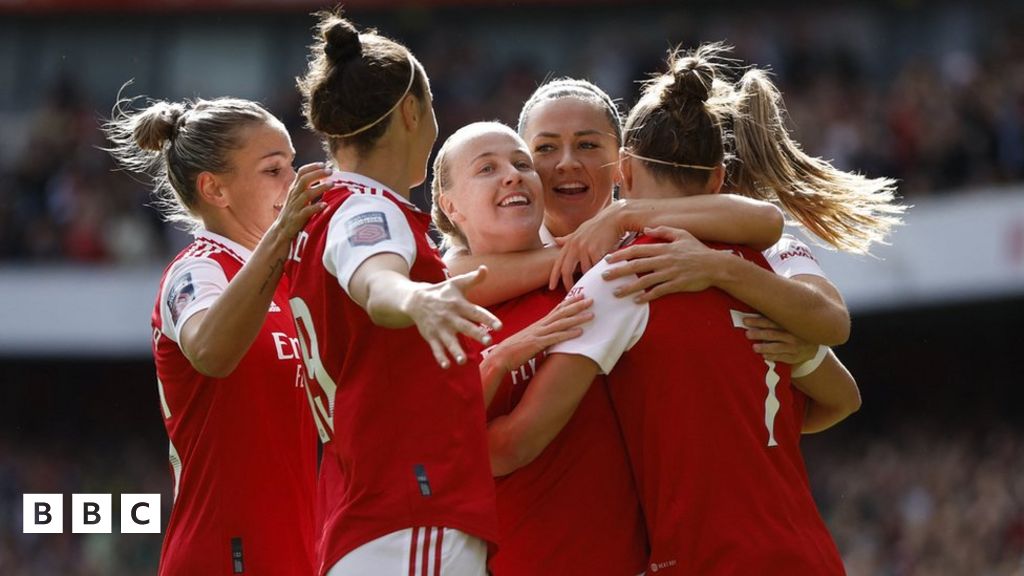 Record-breaking crowd turn out for Arsenal v Tottenham - BBC Newsround