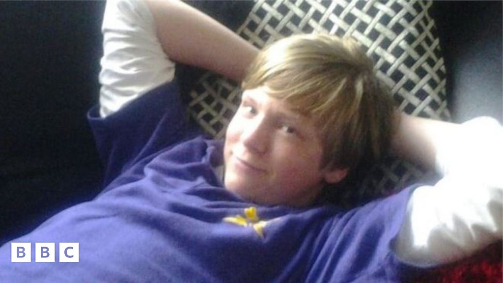 Cwest: Bachgen 14 oed wedi 'bwriadu' lladd ei hun - BBC Cymru Fyw